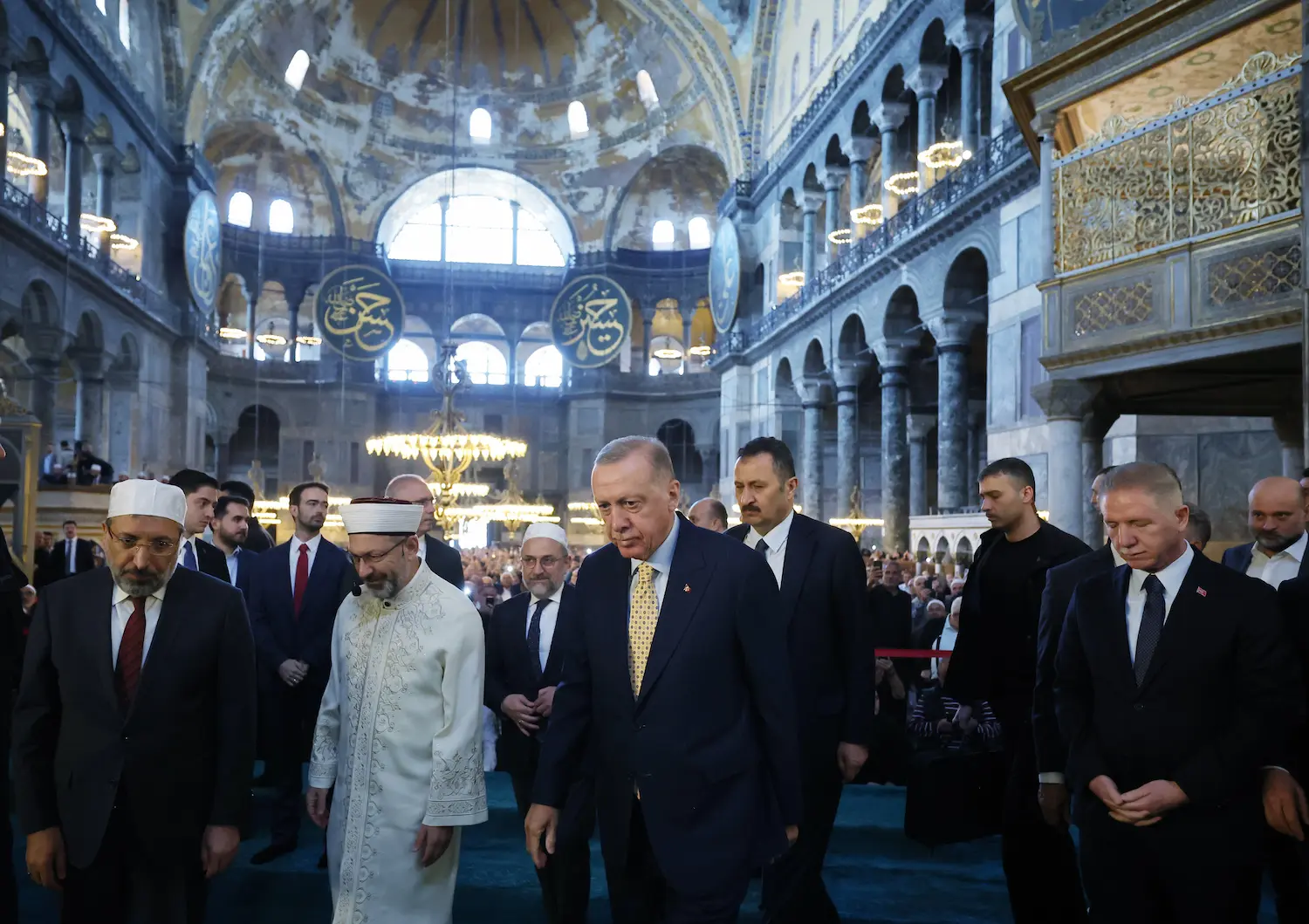 AK PARTY | President Erdoğan performs Friday prayer at Hagia Sophia ...